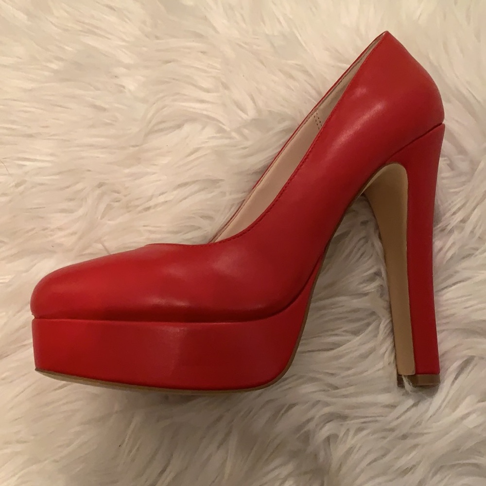 Red Platform Pumps - Gem